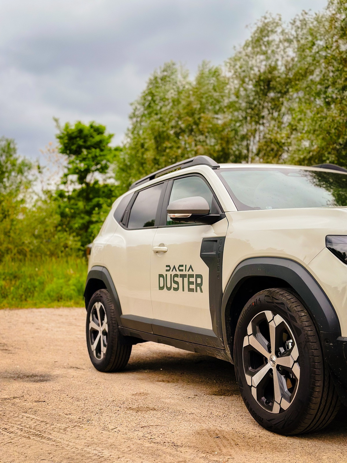 Nowy Duster w ofercie dla firm. Napęd na 4 koła, automatyczna skrzynia ...